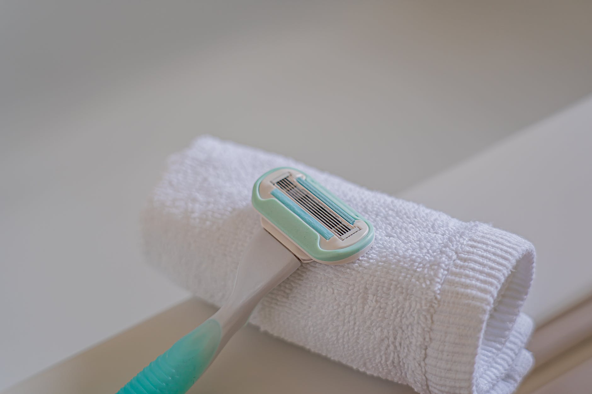 Did you know that your stomach can dissolve razor blades? – Purplexed ...